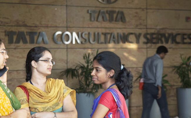 టీసీఎస్ ఉద్యోగులకు గుడ్‌న్యూస్.. ఏప్రిల్ నుంచి..