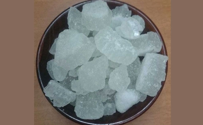 Mishri Benefits: నోటి దుర్వాసనను దూరం చేసే పటికబెల్లం..